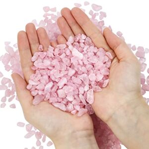 Twdrer 2lb/950g Small Natural Clear Rose Pink Tumbled Chips Crushed Stone Irregular Shaped Quartz Rock Healing Reiki Crystal Gemstone for Jewelry Making Garden Aquarium Vase Plant Decoration(Pink)