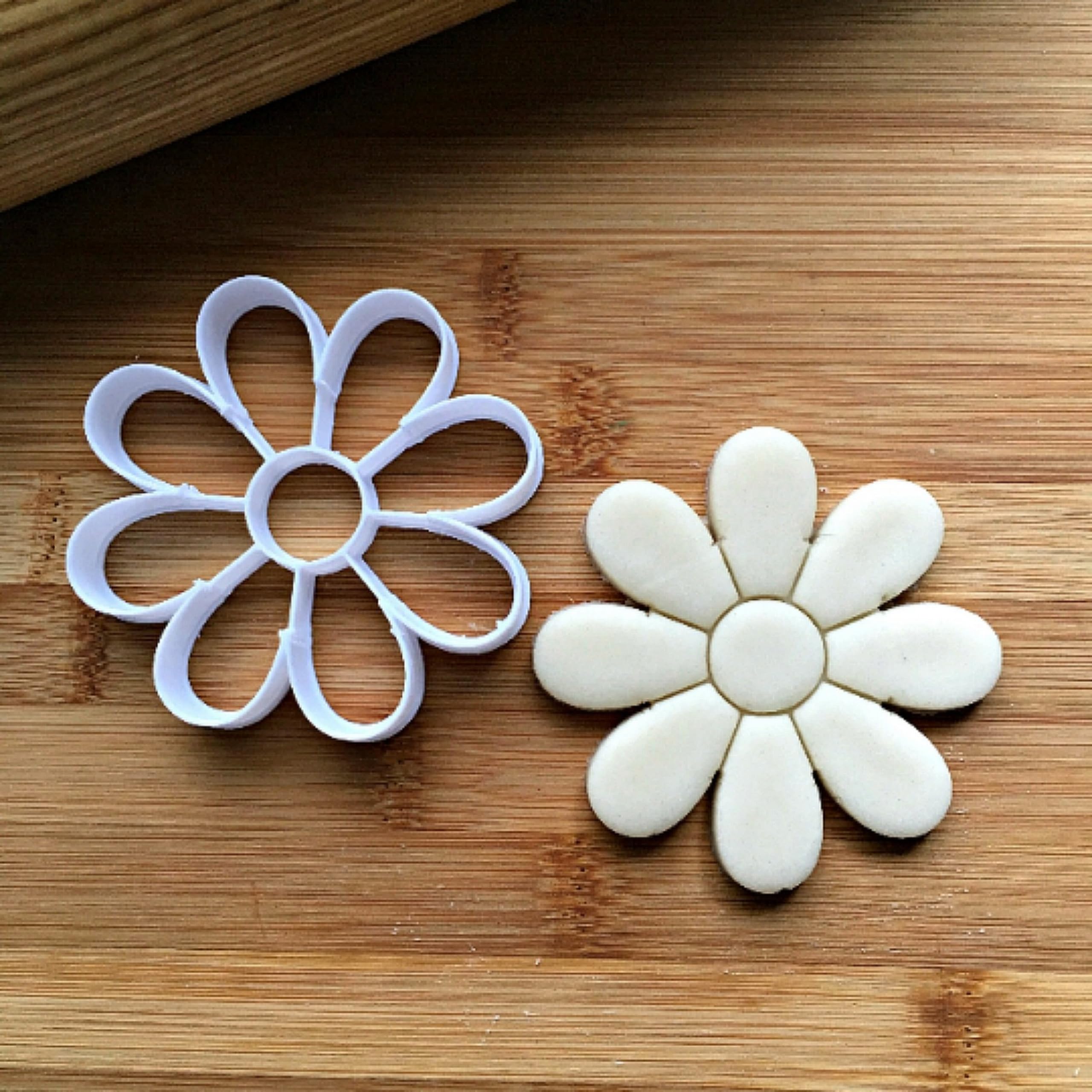 Sweet Prints Inc Daisy Cookie Cutter - Dishwasher Safe