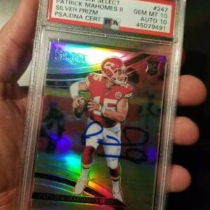 Patrick Mahomes 2017 Panini Select RC Silver Prizm PSA GEM MINT 10 AUTO 10 1/1 - Football Slabbed Autographed Cards