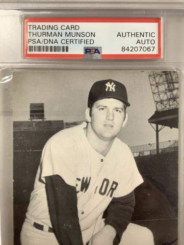 Thurman Munson Signed Card 1970 JD McCarthy PSA/DNA Autograph Yankees Rookie Sig - MLB Autographed Baseball Cards