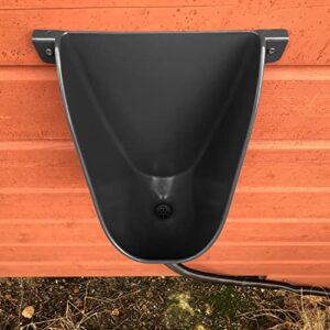 Urinal Simple and Waterless with a hose