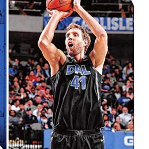 2018-19 Panini Hoops #113 Dirk Nowitzki Dallas Mavericks NBA Basketball Trading Card