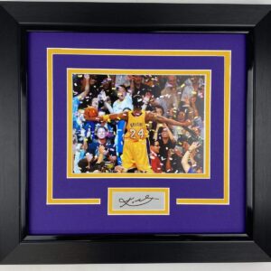 framed kobe bryant facsimile laser engraved signature auto los angeles lakers 15x16 basketball photo