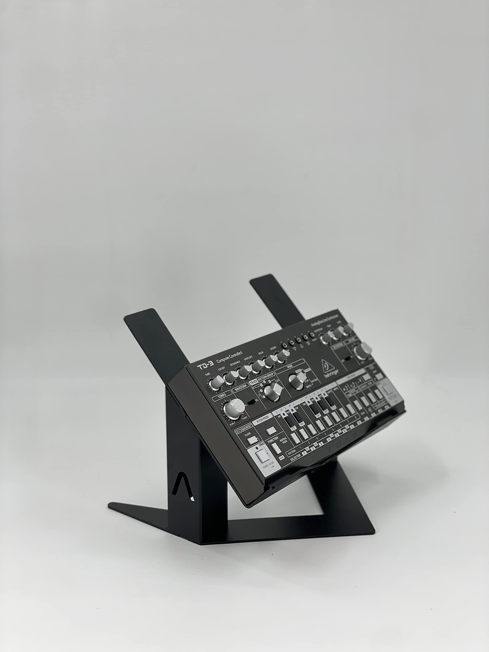 DJ MIxer and Synth Stand