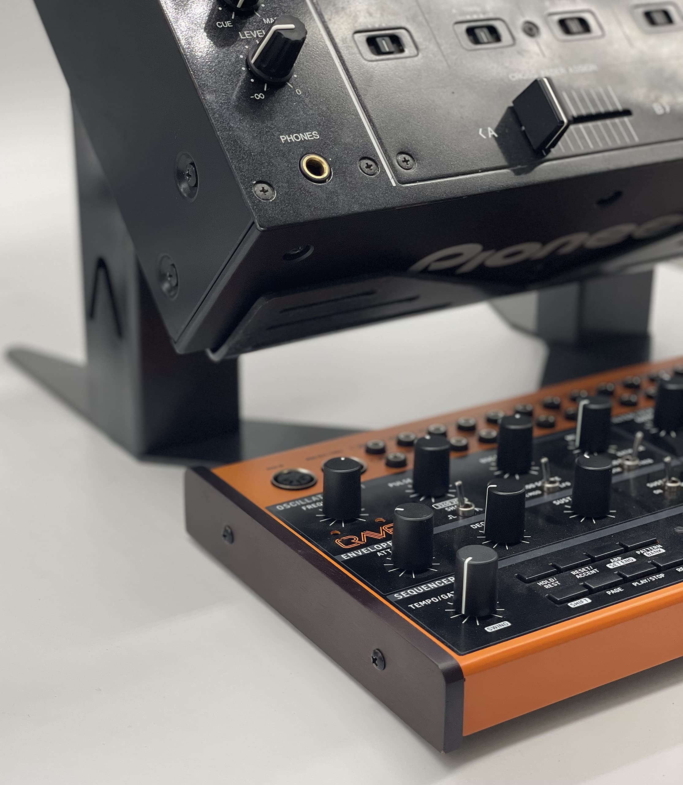 DJ MIxer and Synth Stand