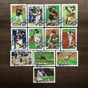 2021 topps series 1 baseball san diego padres base mlb hand collated team set in near mint to mint condition of 12 cards: 1 fernando tatis jr. - 38 mitch moreland - 140 garrett richards - 192 manny machado - 205 luis patiño rc - 248 francisco mejia 249 tr