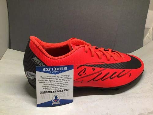 Cristiano Ronaldo Signed Nike Soccer Cleat CR7 Auto Beckett Witnesses COA 1A - Autographed Soccer Cleats