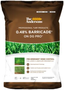 the andersons barricade professional-grade granular pre-emergent weed control - covers up to 12,880 sq ft (40 lb)