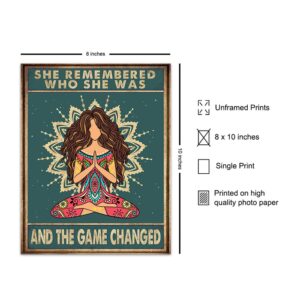 She Remembered Who She Was And The Game Changed - Bohemian Boho Wall Decor - New Age Zen Meditation Decor - Inspirational Wall Art - Inspiring Quotes -Uplifting Spiritual Motivational Gifts for Women