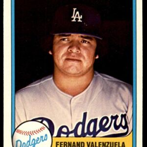 1981 Fleer #140 Fernando Valenzuela UER NM-MT RC Rookie Los Angeles Dodgers Baseball