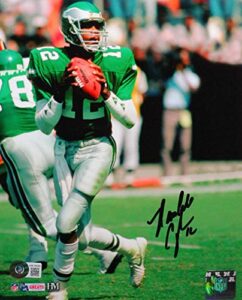 randall cunningham autographed eagles dropback 8x10 hm photo- beckett w black