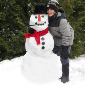 Evelots Snowman Decorating Kit-16 Pieces-Durable/Reusable-Entire Family Fun-Sturdy Prongs-Outdoor Build a Snowman Kit