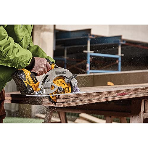 DEWALT 20V MAX* XR® BRUSHLESS 7-1/4" CIRCULAR SAW WITH POWER DETECT™ (Tool Only) (DCS574B)