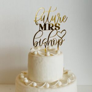 Personalized Future Mrs Cake Topper, Custom Name Cupcake Topper with Heart, Bridal Shower Decor, Calligraphy, Bachelorette, Engagement, Wedding Cake Topper, Hand Lettered, Script, Table Centerpiece