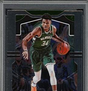 Giannis Antetokounmpo 2019 Panini Prizm Basketball Card #152 Graded PSA 10