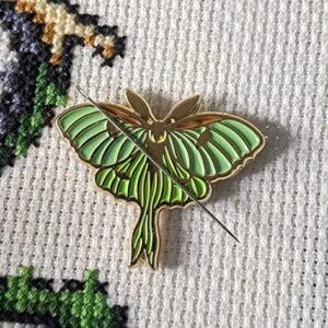 Pastel Luna Moth Needle Minder