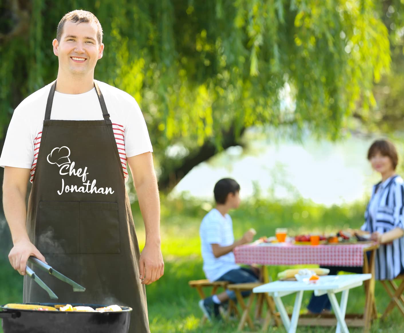 Personalized Chef Apron, Apron for Women or Men with Pockets, Cooking Aprons for Women, Chef Apron for Men, Custom Kitchen Apron Customized Woman Man Aprons, Personalized Gift for Dad or Mom