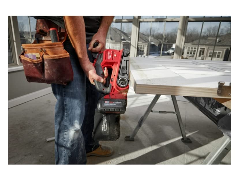 Milwaukee M18 FUEL 3-in. x 18-in. Cordless Belt Sander