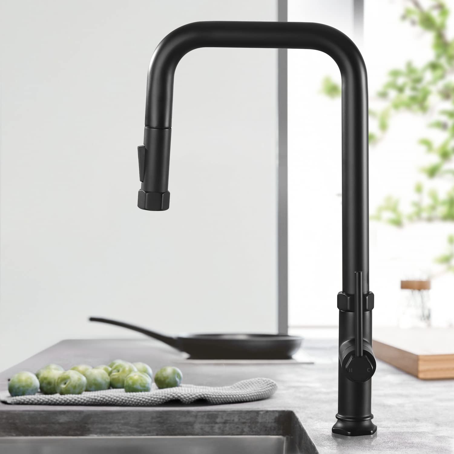 Black Kitchen Faucets Matte Black Kitchen Faucet with Pull Down Sprayer Modern Single Handle Kitchen Sink Faucets for 1 or 3 Hole