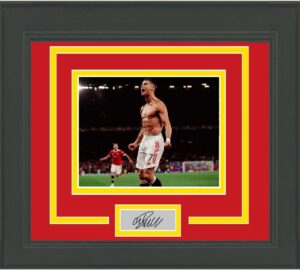 framed cristiano ronaldo facsimile laser engraved signature auto manchester united 15x16 soccer photo