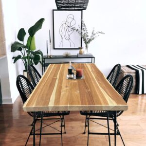 UMBUZÖ Wood Dining Table