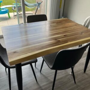 UMBUZÖ Wood Dining Table