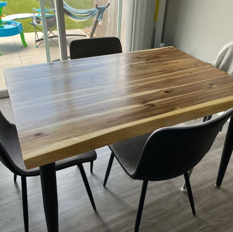 UMBUZÖ Wood Dining Table