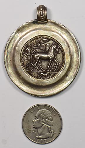 Collectible Coin Italy 1960 's Silver Medallion in bezel w/embedded beads 34,9grams silver (1.11oz) 45mm diameter BU0698