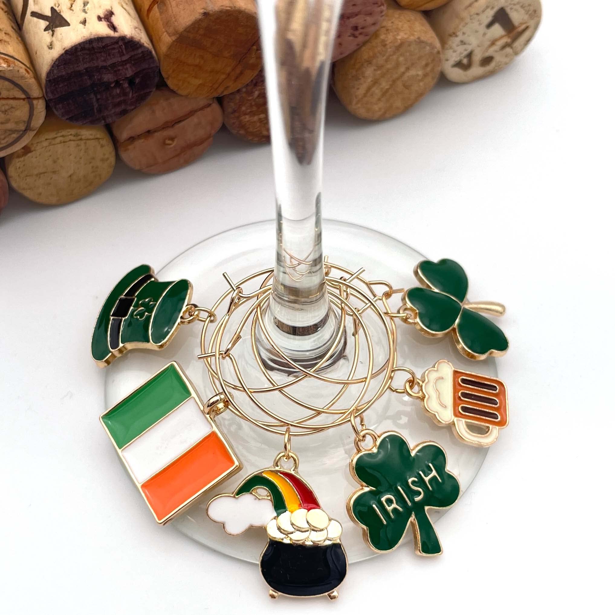 St Patrick's Day Wine Glass Charms, Irish Glass Markers, St Patricks Day Decoration, Set of 6 Charms: Ireland Flag, Leprechaun Hat, Shamrock, Beer Mug, and Pot of Gold