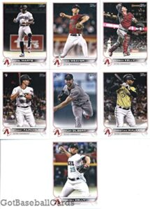 2022 topps series 1 arizona diamondbacks team set of 11 cards: merrill kelly(#74), christian walker(#75), pavin smith(#106), tyler gilbert(#130), arizona diamondbacks(#144), stuart fairchild(#163), carson kelly(#177), luke weaver(#273), ketel marte(#275),