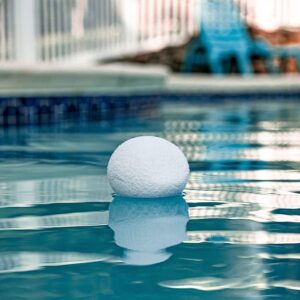 ScumSponge for Hot Tub to Soak Up Oils, Original Oil-Absorbing SpongeBall, Alternative for Scumbug, Ball and Scum Star, Spa Cleaner Sponge for Swimming Pool, Jacuzzi and Hot Tubs, 6 Balls