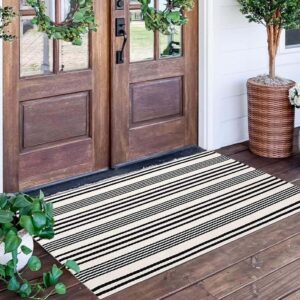 Black and White Striped Rug 24'' x 51''Outdoor Front Porch Rug Hand-Woven Machine Washable Indoor/Outdoor Layered Door Mats for Entryway/Bedroom/Outdoor