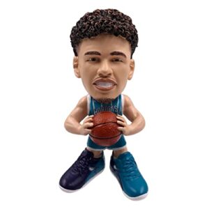 lamelo ball charlotte hornets showstomperz 4.5 inch bobblehead