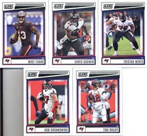 2022 score veteran tampa bay buccaneers team set of 10 cards: mike evans(#64), chris godwin(#65), tristan wirfs(#66), rob gronkowski(#67), tom brady(#68), leonard fournette(#69), vita vea(#70), devin white(#71), steve young(#72), mike alstott(#73) - gotba