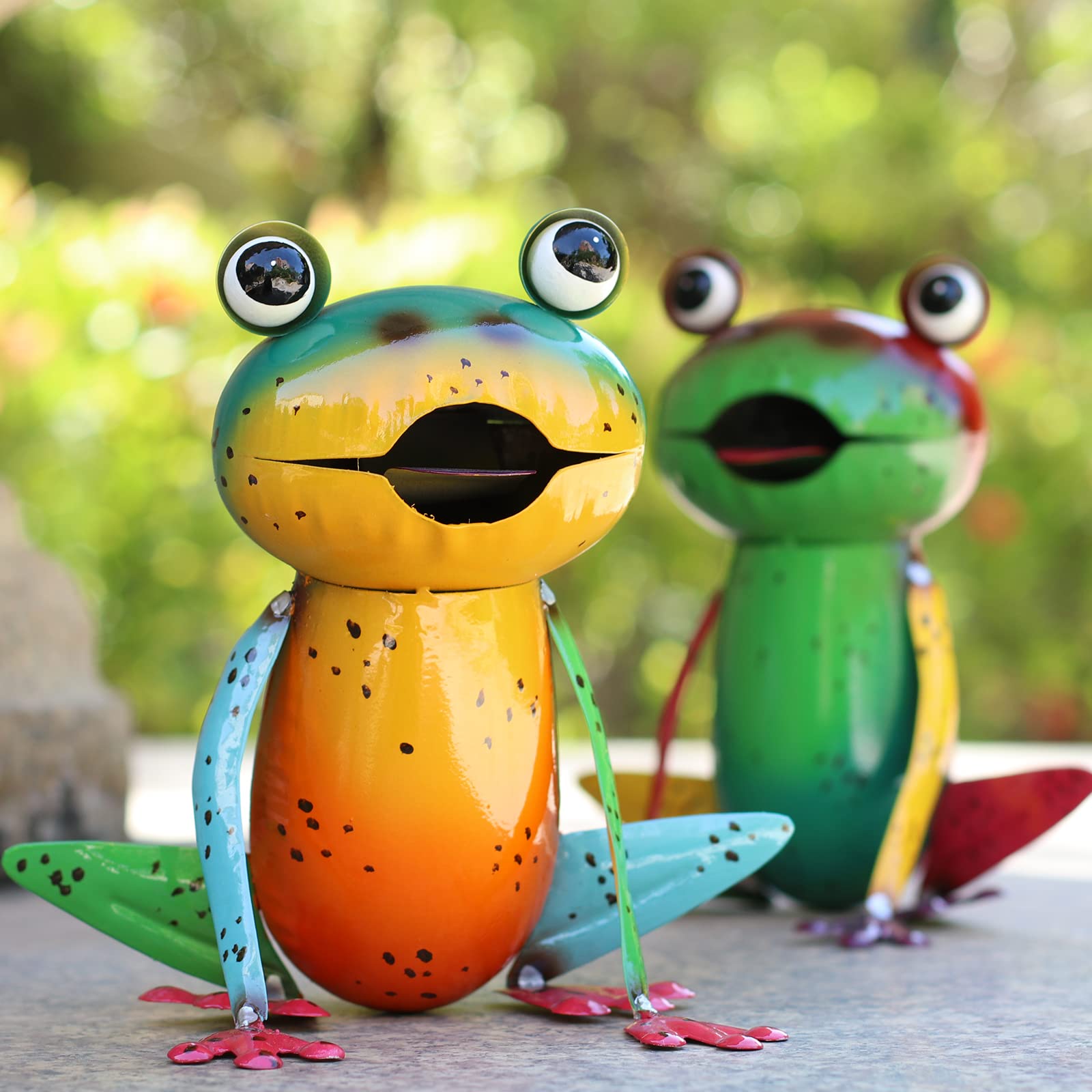 Cruis Cuka Metal Garden Decor Yard Art for Outside Cute Frog Lawn Patio Ornaments Backyard Outdoor Decorations - Set of 2(Yellow,Green)