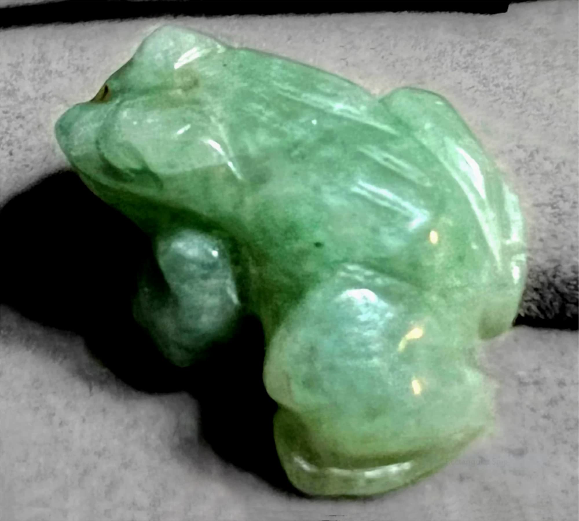 Lucky Green Aventurine Frog Totem Stone Carving Figurine