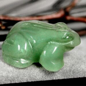 Lucky Green Aventurine Frog Totem Stone Carving Figurine