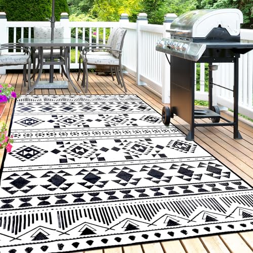 DiiKoo Outdoor Rug Mat for Patio, 6x9ft Waterproof Reversible Plastic Straw Rugs, Camping Carpet Area Mats for RV, Porch, Deck, Backyard, Balcony, Camper, Picnic, Beach, Trailer, Black & White