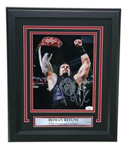 roman reigns autographed 8x10 photo framed wwe wrestler jsa - autographed wrestling photos