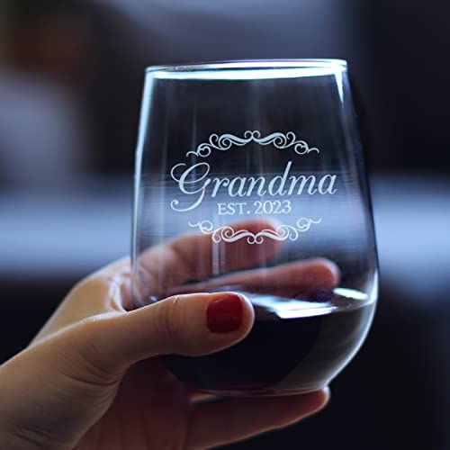 Grandma Est 2023 - New Grandmother Stemless Wine Glass Gift for First Time Grandparents - Decorative 17 Oz Large Glasses