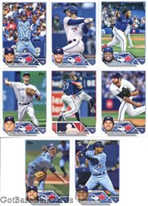 2023 topps series 1 toronto blue jays team set of 11 cards: toronto blue jays(#84), kevin gausman(#153), gabriel moreno(#169), teoscar hernández(#186), jordan romano(#196), vladimir guerrero jr.(#216), matt chapman(#260), yusei kikuchi(#270), vladimir gue