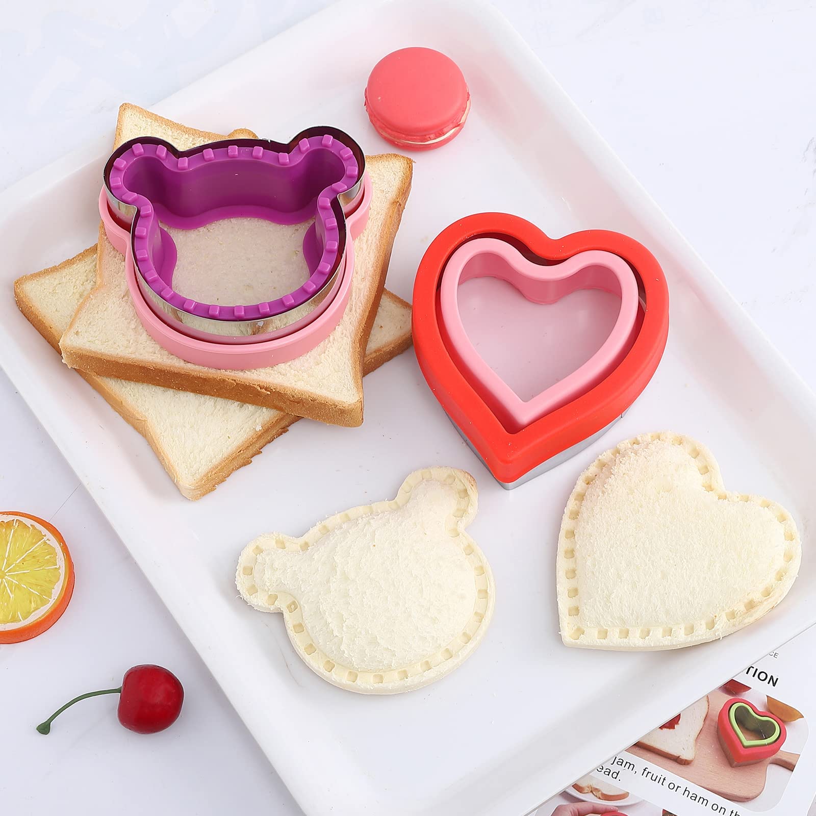 Sandwich Cutter and Sealer Set,4pcs Bread Sandwich Sealer Decruster Maker and DIY Sandwich Cookie Cutters for Kids Bento Box(Including Dinosaur,Heart,Star and Bear)