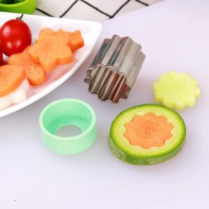 Sandwich Cutter Set, Including 4 Sandwich Cutters Shaped Like Dinosaur, Star and Heart and 8 Vegetable Cutters, Suitable For Children