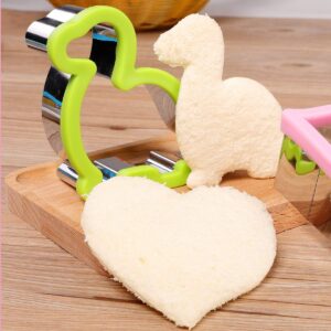 Sandwich Cutter Set, Including 4 Sandwich Cutters Shaped Like Dinosaur, Star and Heart and 8 Vegetable Cutters, Suitable For Children