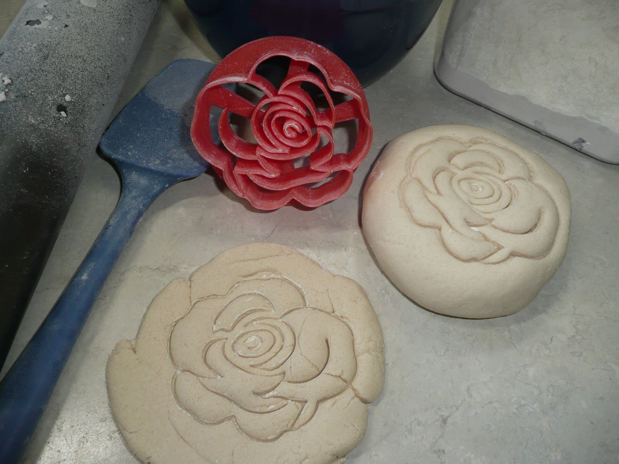 ROSE FLOWER DESIGN PATTERN CONCHA CUTTER MEXICAN SWEET BREAD STAMP MADE IN USA PR4518 Red