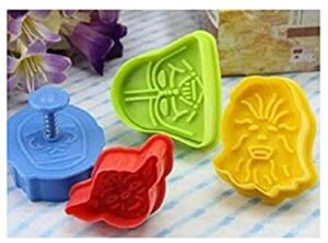 set of 4 star wars plunger cookie cutters - darth vader, c-3po, yoda and chewbacca - amazing cake mold decoration tool for baking in kitchen - multi-colour