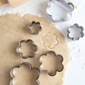 Fox Run Flower Cookie cutters, 6 piece, Metallic,3621