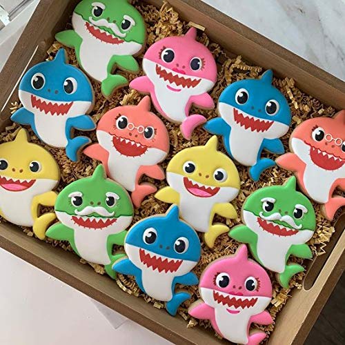 INSPIRED BY BABY SHARK COOKIE CUTTERS. Baby, Mommy And Daddy Shark Family Cartoon Characters Cookie Cutters In A Convenient Bundle (3 Pack)