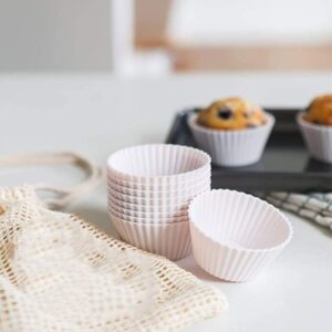 Jisiloe Silicone Baking Cups Cupcake Liners, Pack of 12 Reusable Non-Stick Muffin Liners For Baking Cupcake Holder Mold (White)