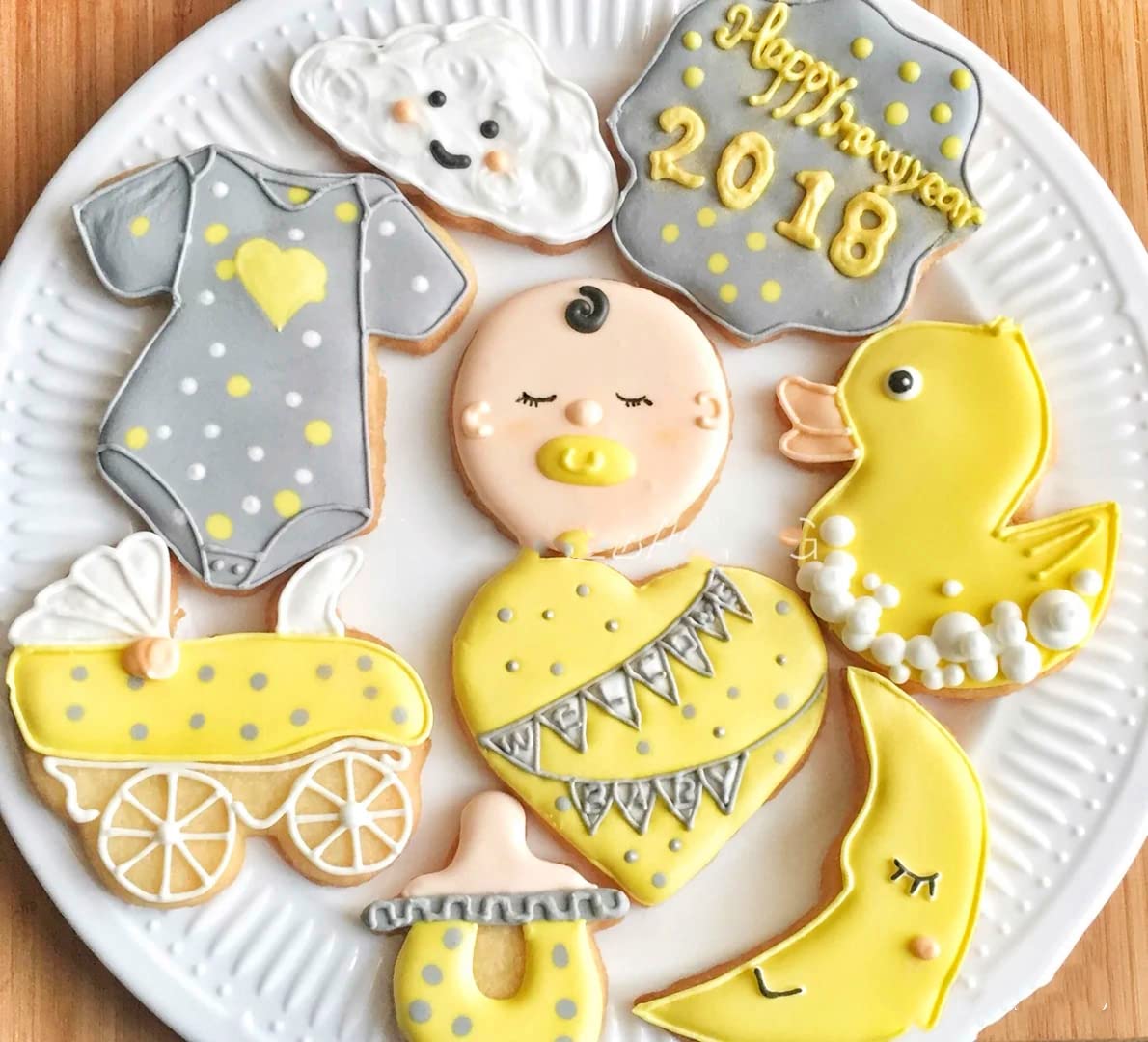 5 Pieces Baby Shower Cookie Cutters,Cute Shapes of Onesie, Bib, Plaque/Frame,Baby Bottle, Baby Carriage for Baby Showers, Reveal Parties with Receipe Book